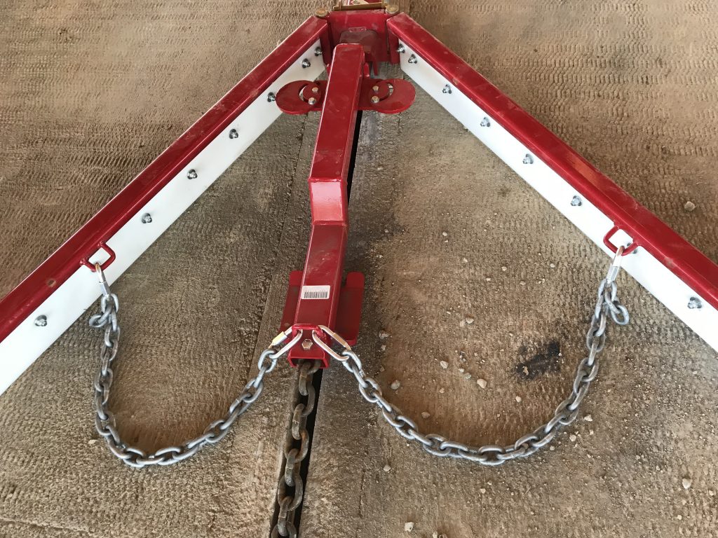 Installation of 1 Jamesway Dura-Chain Scraper in a 3 Row-Robot Barn ...